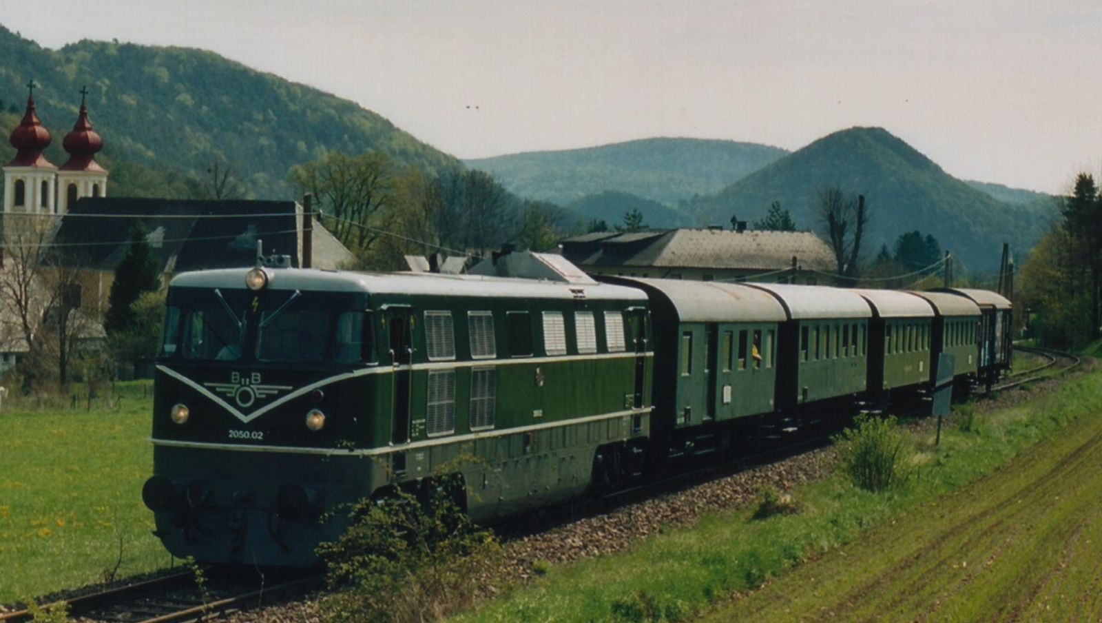 loco-info.com - Austrian Federal Railways class 2050